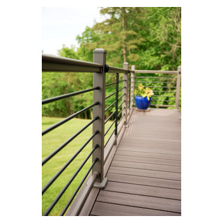 Balcony Deck - Ridge Premium Gunstock and A210 Steel Railing - Clásico - Terraza y balcón ...