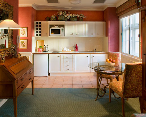 Top 20 Hotel Kitchen Ideas & Photos | Houzz