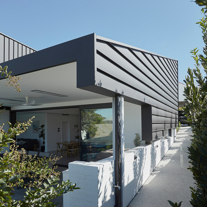 75 Beautiful Side House Exterior Ideas and Designs - April 2026 | Houzz UK