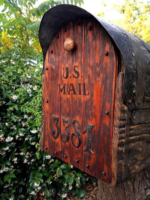 Rustic mailbox creation (from all new supplies)