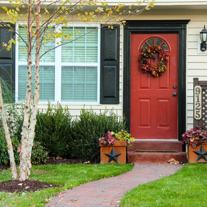 Front Yard Courtyard Ideas - Photos & Ideas | Houzz