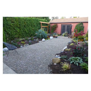 Bagetta Garden - Midcentury - Landscape - Portland - by Gardens by ...