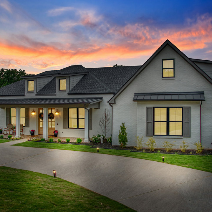 75 Beautiful Exterior with a Hip Roof Ideas & Designs - April 2024 ...