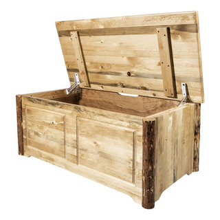 Glacier Country Collection Small Blanket Chest, Stained & Lacquered ...