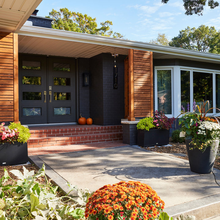 75 Black Vinyl Exterior Home Ideas You'll Love - April, 2025 | Houzz