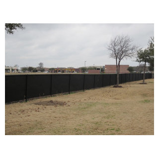 Black Chain Link Fence Windscreen - Dallas - by Texas Best Fence ...