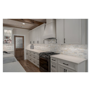 Country View: Farmhouse - Farmhouse - Kitchen - Atlanta - by Timberlake ...