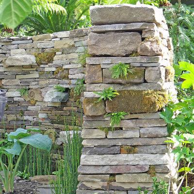 Natursteinmauern für den Garten – mit und ohne Mörtel