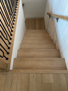 Coretec Calypso Oak - stairs?