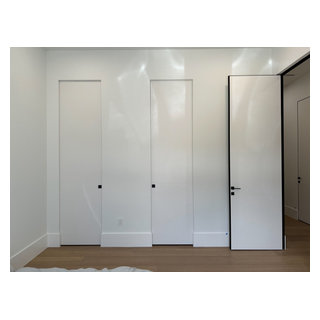 10 ft doors with Aluminum Profile - Modern - Closet - Miami - by Indigo ...