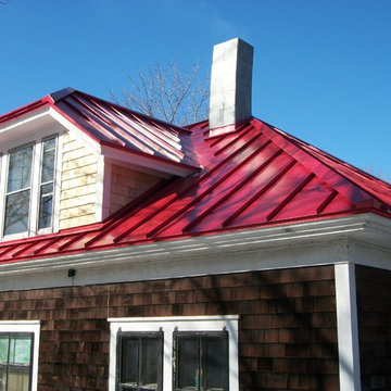 75 Exterior Home with a Red Roof Ideas You'll Love - May, 2026 | Houzz