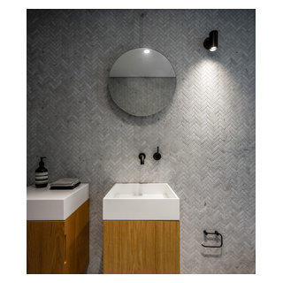 Bondi Bachelor Pad - Midcentury - Bathroom - Sydney - by Daniel Defino ...