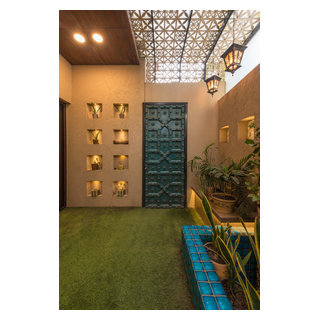 Arrayed House - Indian - Porch - Delhi - by Studio An-V-Thot Architects ...