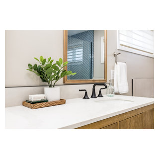 Maple Grove Ensuite Bathroom - Beach Style - Bathroom - Minneapolis ...