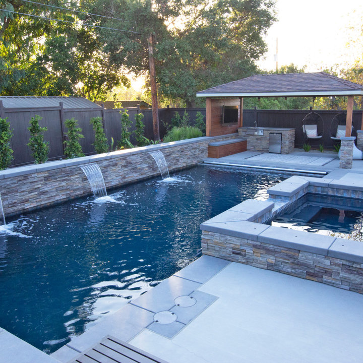 75 Pool Fountain Ideas You'll Love - December, 2025 | Houzz