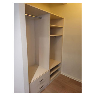Closet Transformation: Creating a Stylish Small Beige Walk-In - Armario ...