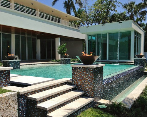 Tile Column Design Ideas & Remodel Pictures | Houzz