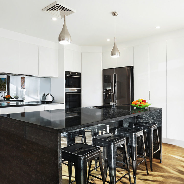 75 Beautiful Mid-sized Kitchen Ideas & Designs - February 2022 | Houzz AU
