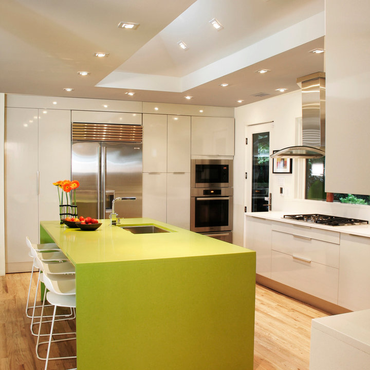 75 Beautiful Kitchen with Green Benchtop Ideas & Designs - April 2024 ...