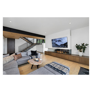 Basking Moose - Contemporary - Living Room - Boise - by Smithwright | Houzz
