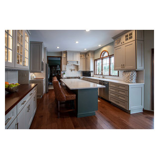Two-Toned Kitchen with Contrasting Mixed Quartz and Wood Countertops ...
