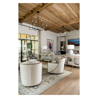 Post & Paddock - Transitional - Living Room - Dallas - by Le Belle ...