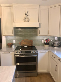 Hanstone Le Blanc Quartz Counters / backsplash options