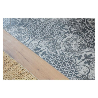 Beautiful transitional Los Angeles Remodel - Traditional - Los Angeles ...