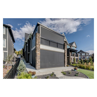 Enclosed StruXure Pergola and Lower Walkout with Phantom Motorized ...