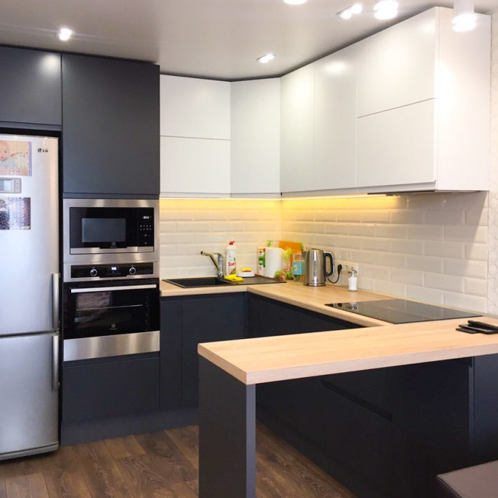 75 Beautiful Small Modern Kitchen Ideas & Designs - July 2024 | Houzz AU