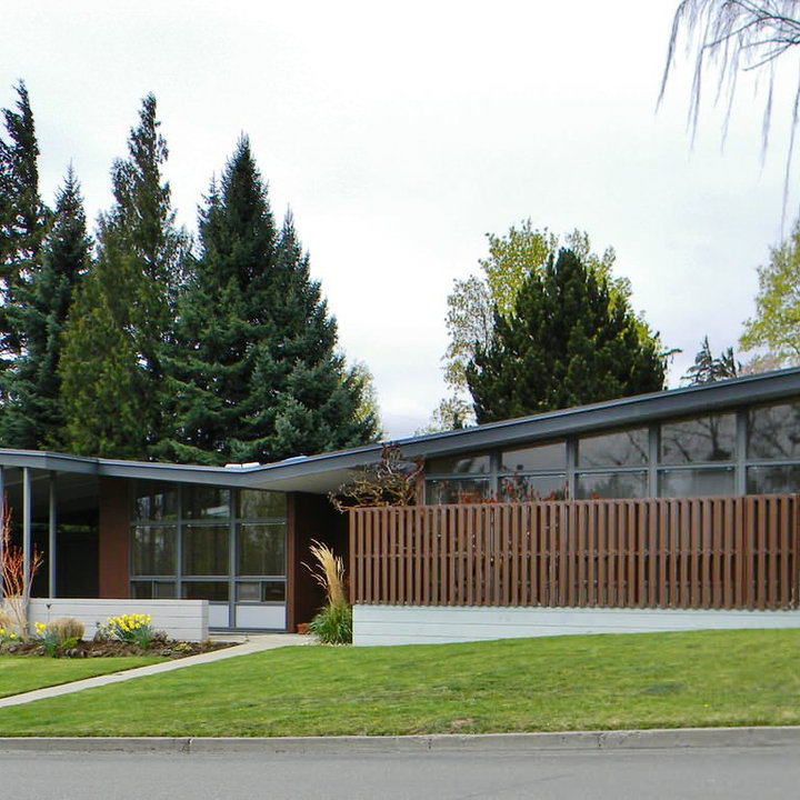 75 Beautiful Exterior with a Butterfly Roof Ideas & Designs - December ...