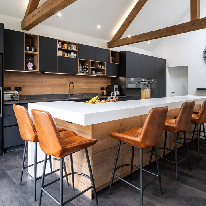 75 Beautiful Medium Sized Kitchen Ideas and Designs - January 2025 ...