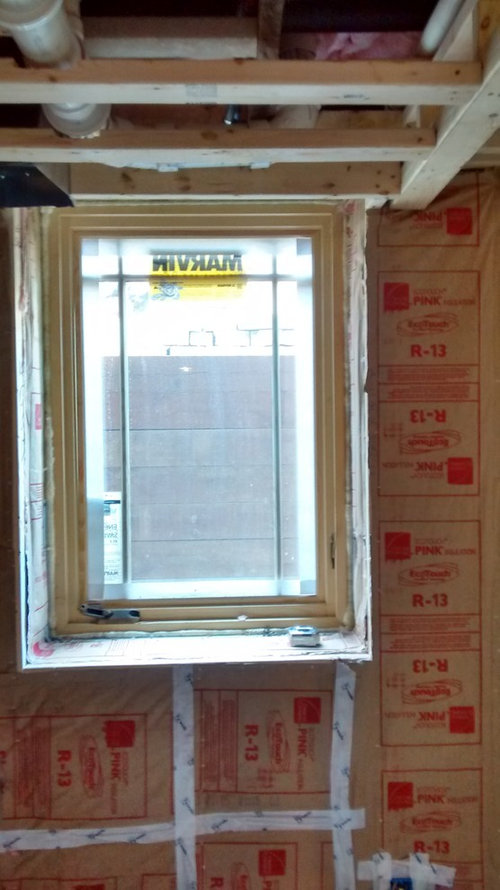 Window casing--wood trim 3 sides & drywall top--strange? | Houzz Forum