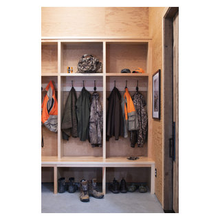 The Lodge - Rustic - Entry - Minneapolis - by Rehkamp Larson Architects ...