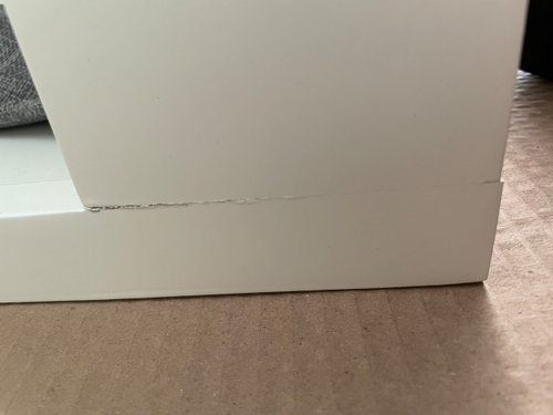 Should I accept those defects on the new kitchen cabinets?
