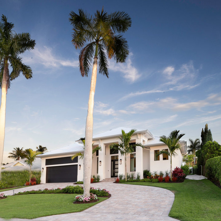 Foton och idéer för moderna hus, med mansardtak - March 2023 | Houzz SE