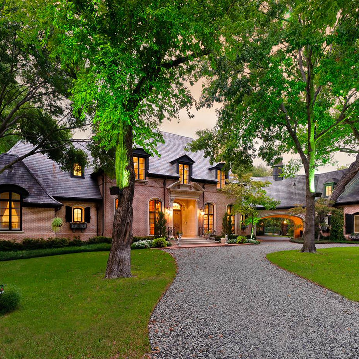 75 French Country Exterior Home Ideas You'll Love - October, 2025 | Houzz
