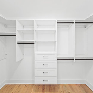 Coastal Wardrobe Design Ideas, Inspiration & Images - September 2021 ...