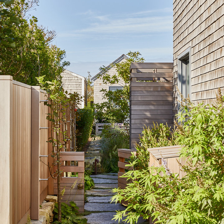 75 Beautiful Beach Style Garden Ideas & Designs - October 2025 | Houzz AU