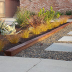 Kronen Residence Garden Den - Beach Style - Landscape - Los Angeles ...