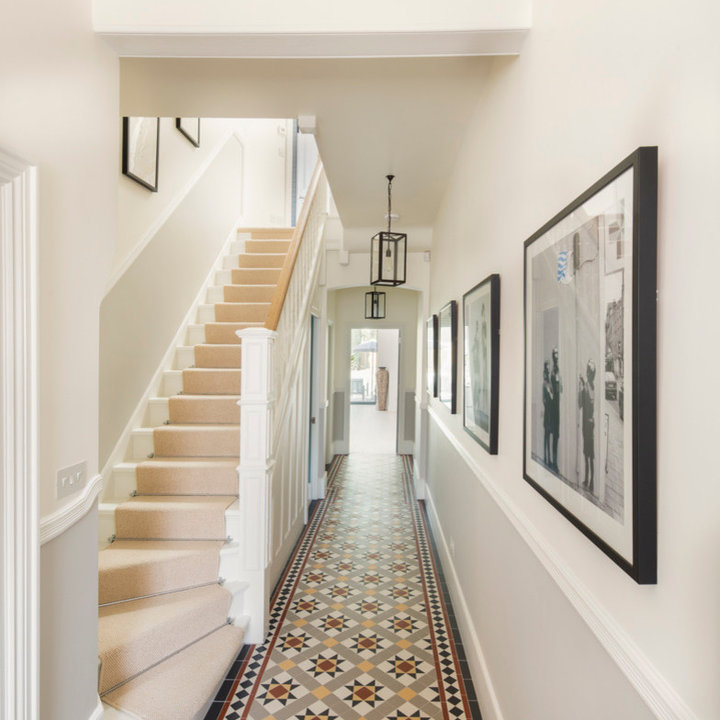 75 White Hallway Ideas You'll Love - October, 2025 | Houzz