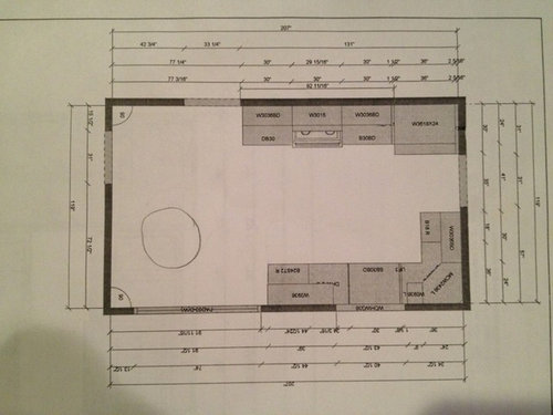 Kitchen layout, especially refrigerator placement