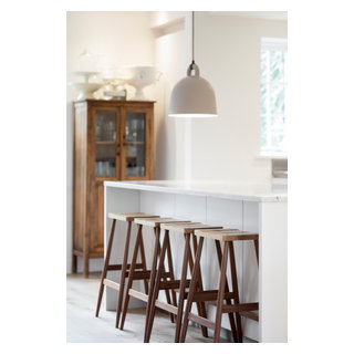 White Marble Slabbed Center Island with Breakfast Bar in Marlow, London ...
