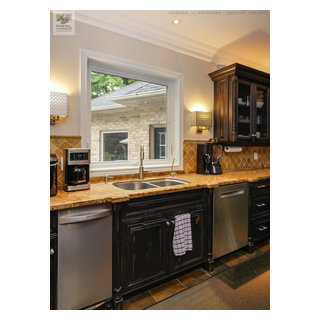 Gorgeous Kitchen with Large Picture Window - Renewal by Andersen ...