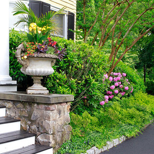 75 Beautiful Victorian Front Yard Landscaping Pictures & Ideas | Houzz