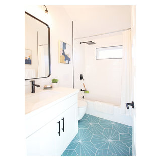 DADU Condominium - Contemporary - Bathroom - Seattle - by microhouse ...