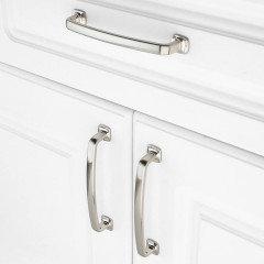 Tab finger pulls — how to make them work with vertical cabinets | Houzz ...