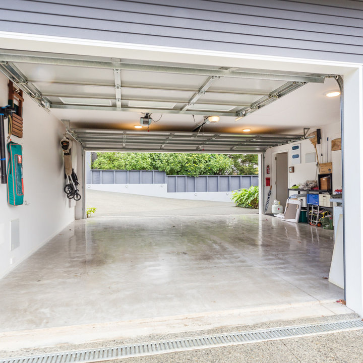 75 Beautiful Drive Through Portico Home Design Ideas & Designs | Houzz AU