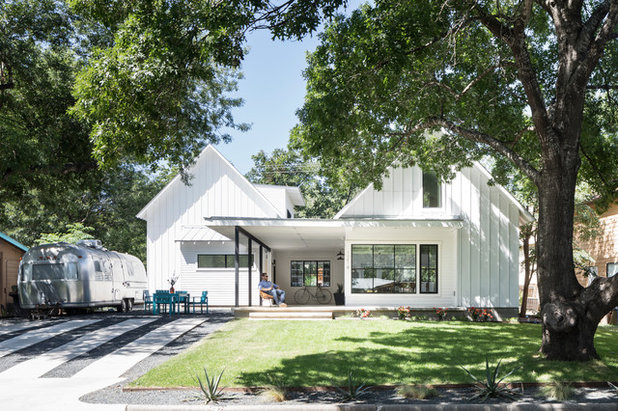 Houzz Tour: Modern Farmhouse Made for Entertaining