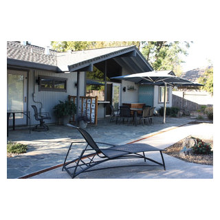 Mid Century Modern Landscape - Midcentury - Sacramento - by Roberta ...
